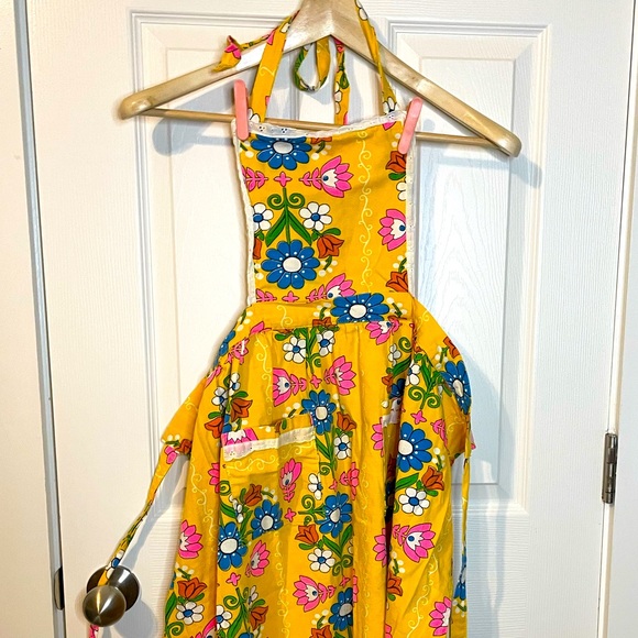 Vintage | Other | Vtg 6s70s Design House Yellow Floral Bib Apron Sz Os ...